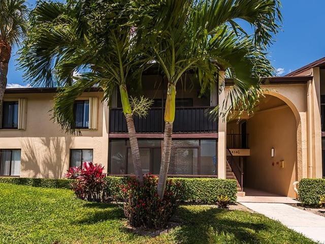 614 Sea Pine Way Apt C2, Greenacres, FL 33415