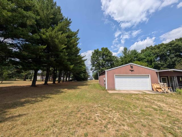 614 SPRUCE Circle