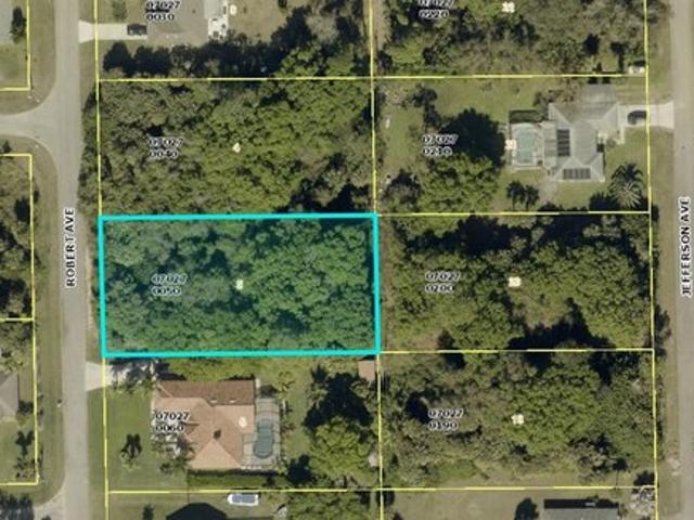 614 Robert Ave, Lehigh Acres, FL 33936