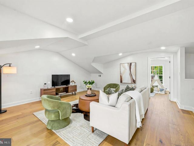 614 Wallingford Ave, Media, PA 19063 | MLS #PADE2112