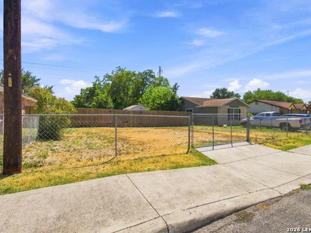614 Whitman Ave