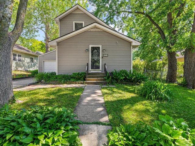 614 Virginia Ave, Des Moines, IA 50315