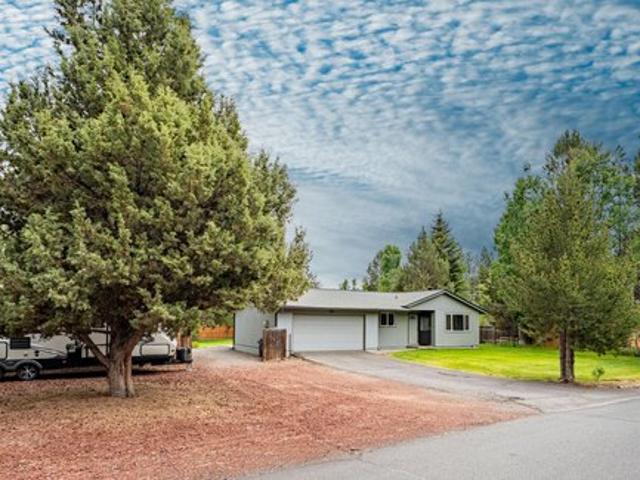61548 SE Rockway Ter, Bend, OR 97702