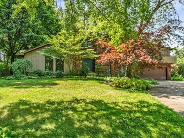 6155 Sunrise Ave, Portage, IN 46368