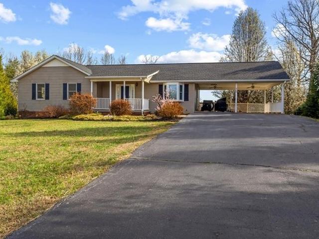 6155 Whispering Pines Rd, Cascade, VA 24069