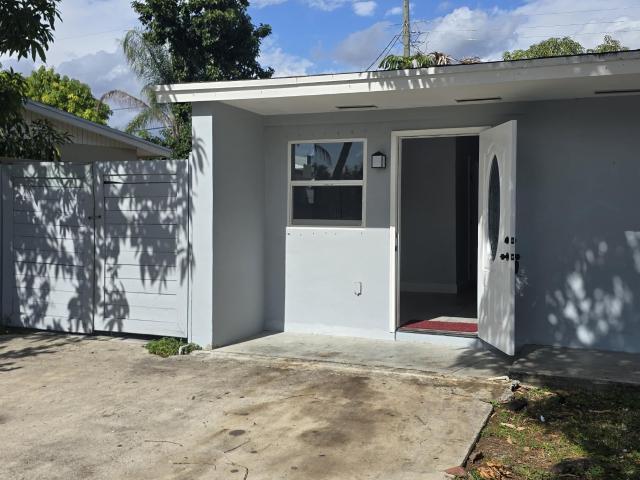 6157 Westover Rd, West Palm Beach, FL 33417 | MLS #R11165 | Compass