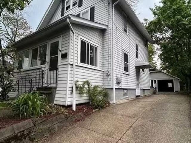 61582267 1085 Dietz Ave