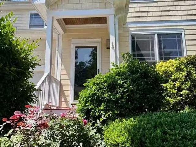 61508758 314 Charleston Ln