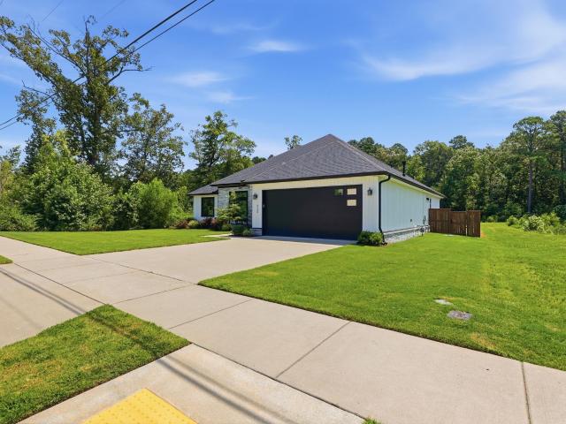 6150 Creekwater Drive