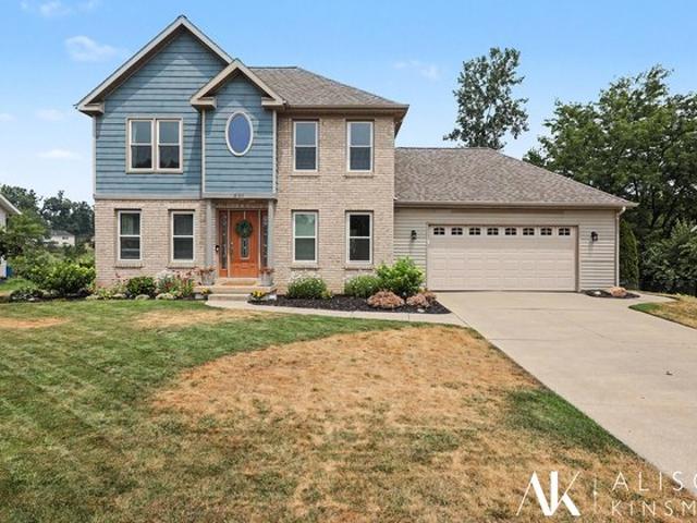 6150 Viewpoint Dr NE, Belmont, MI 49306