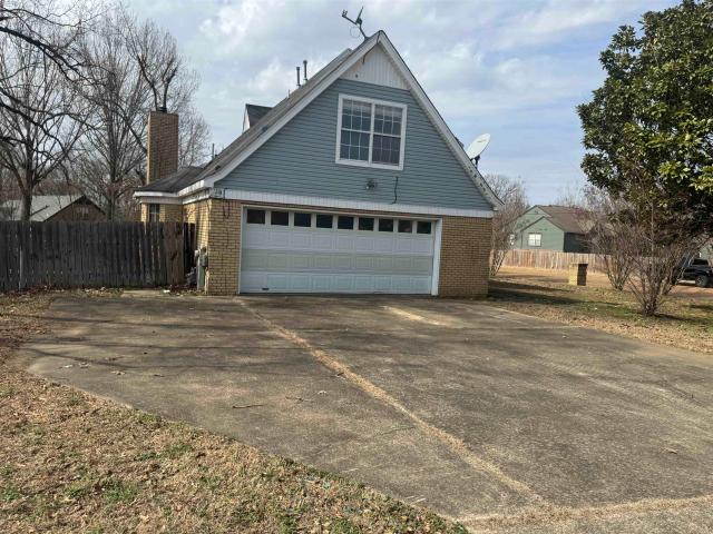 6150 woodstock hills dr