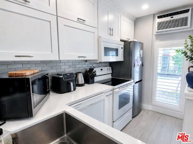 6151 Orange Street 203