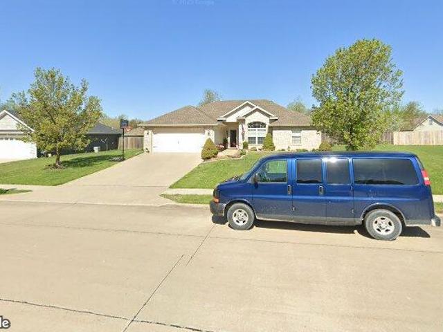 6151 Douglas Pkwy, Hallsville, MO 65255