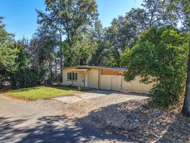 6151 Emerald Lane