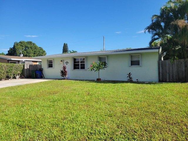 6151 SW 2nd St, Margate, FL 33068