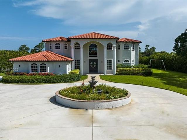 6152 SW Banks St, Palm City, FL 34990