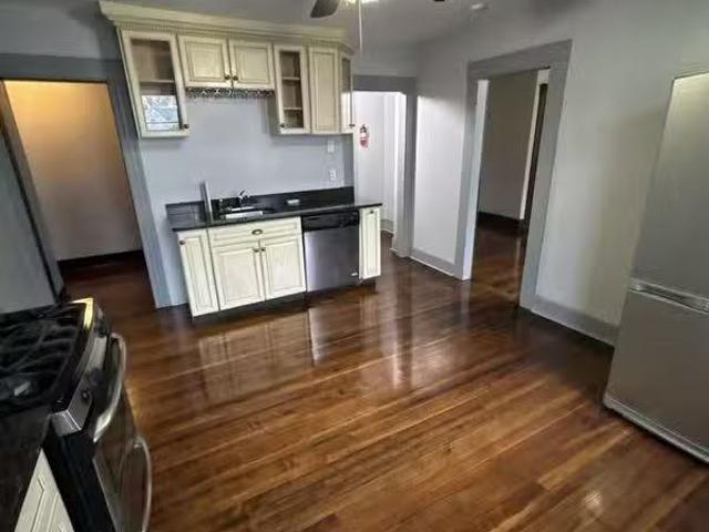 61531170 2341A Barnum Ave