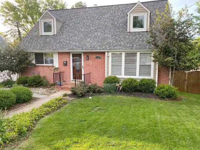 61538544 218 Oak Ave