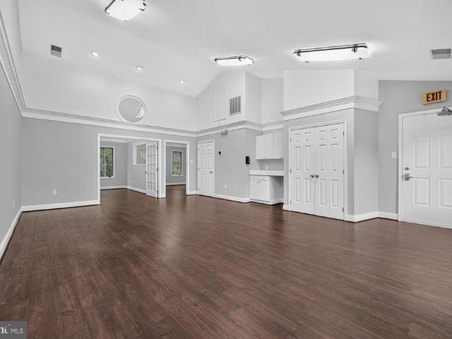 6153 Fuller Court # 8