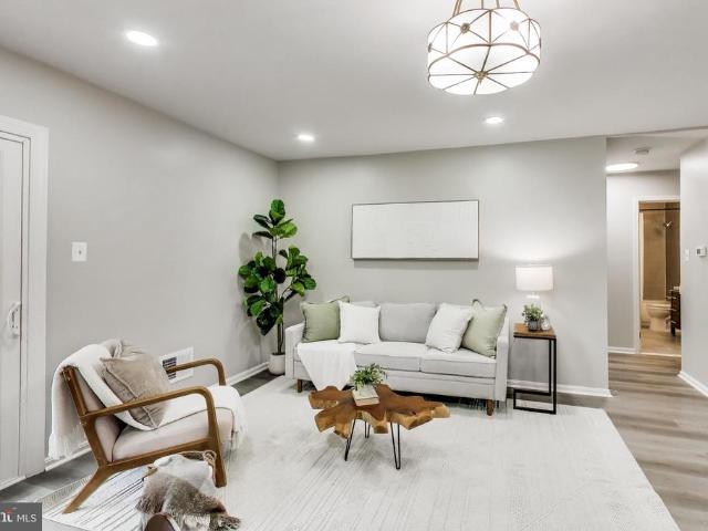 6153 Strasburg Drive