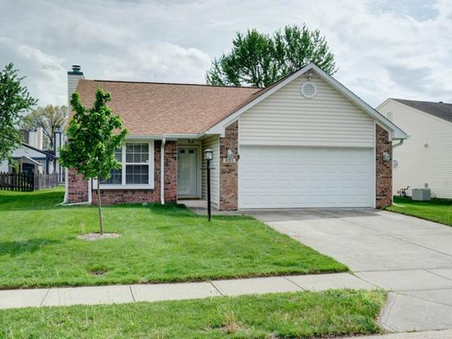 6153 White Birch Dr, Fishers, IN 46038