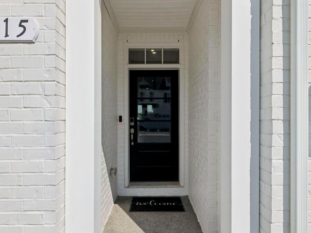 615 Club View Way