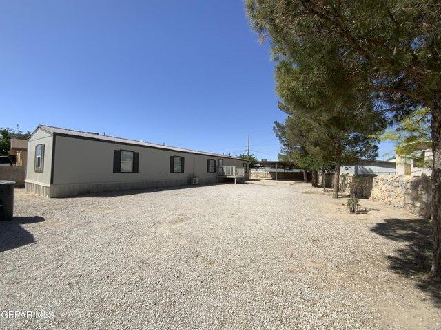 615 Avo St, Fabens, TX 79838