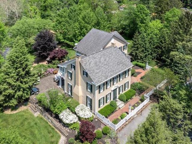 615 Bierys Bridge Rd, Bethlehem City, PA 18017