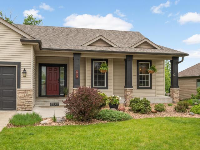 615 Bluff Heights Drive SE