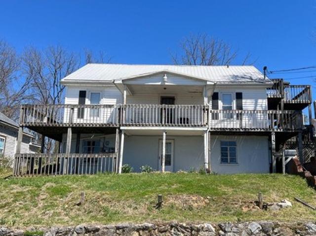 615 Buckner St, Bristol, VA 24201