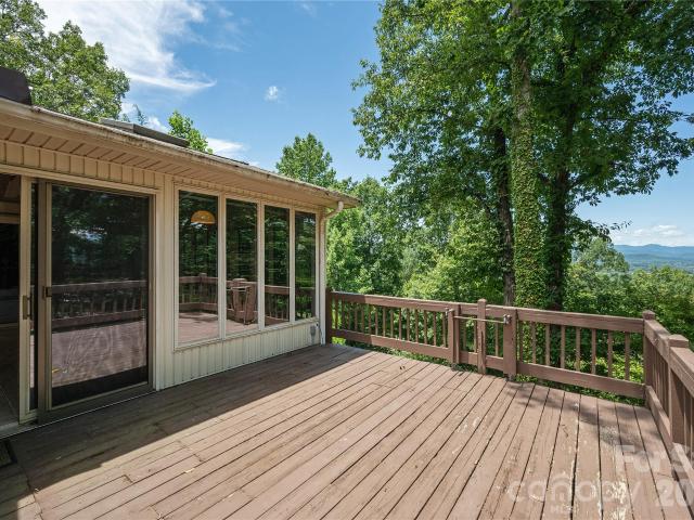 615 Goldview Drive