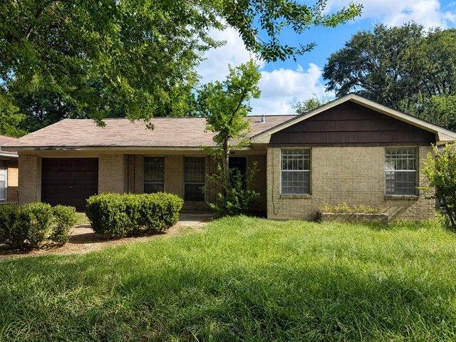 615 Glenburnie Dr, Houston, TX 77022