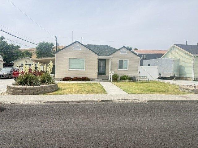 615 D St SW, Ephrata, WA 98823