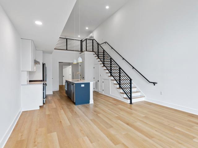 615 Daniels Street 111