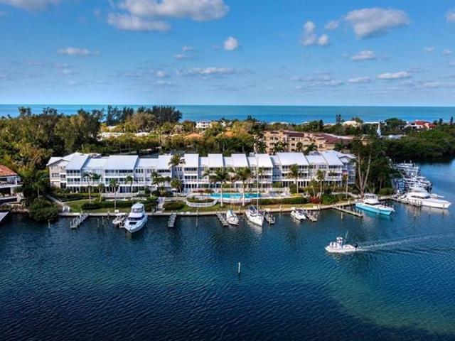 615 Dream Island Pl #105, Longboat Key, FL 34228