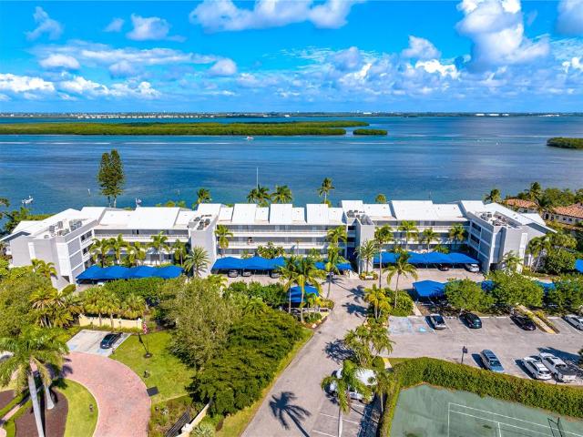 615 Dream Island Rd, Unit 202, Longboat Key, FL 34228 | MLS #A4589 | Compass