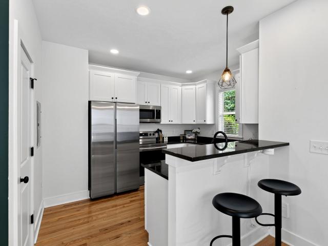 615 E Lenoir Street