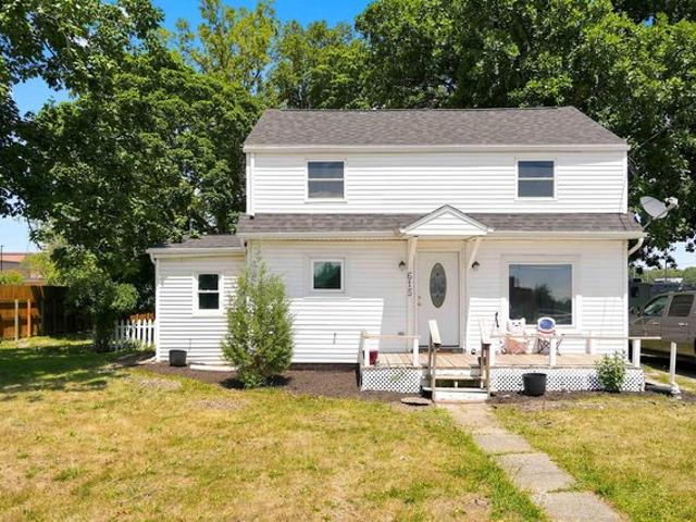 615 E Main St, Butler, IN 46721