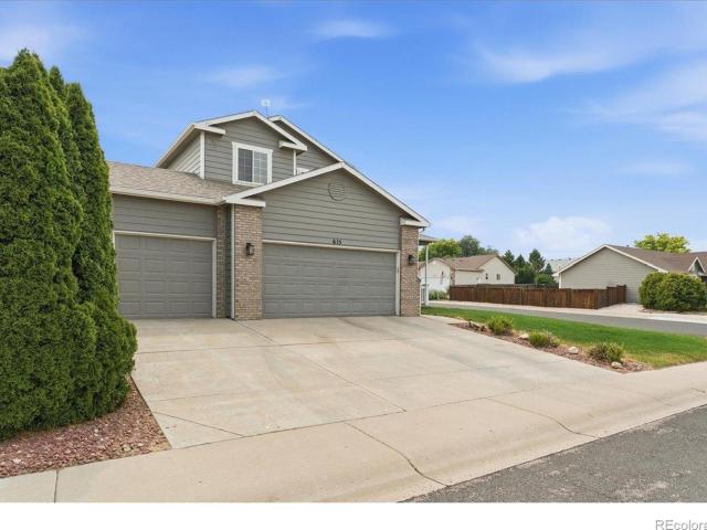615 Foxtail Way