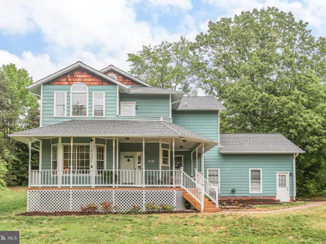 615 Falmouth Dr, Fredericksburg, VA 22405 | MLS #VAST2048 | Compass