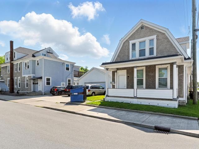 615 Fry Street