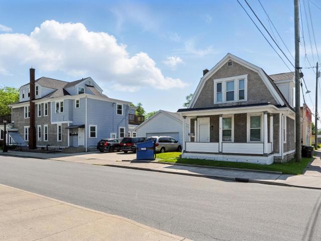 615 Fry Street