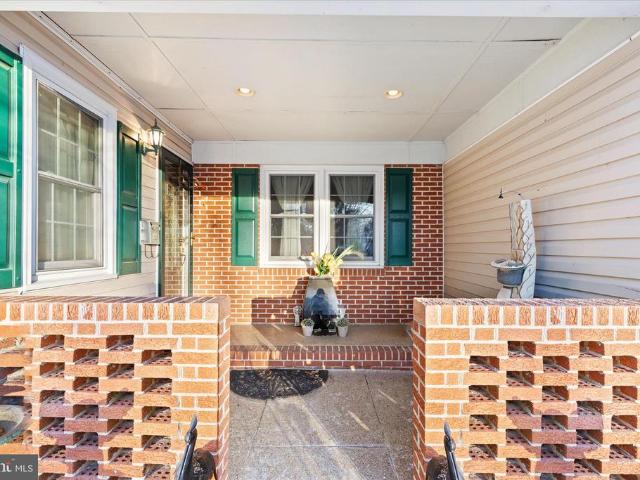615 Hammond Street