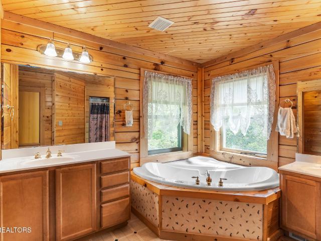 615 Harold Dr, Maryville, TN 37803 | MLS #1336