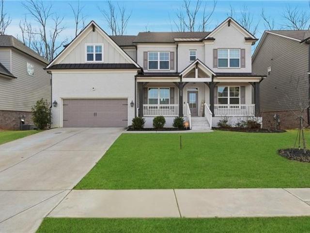 615 Henson Farm Dr, Loganville, GA 30052
