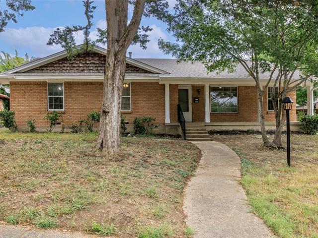 615 Oak Forest Drive