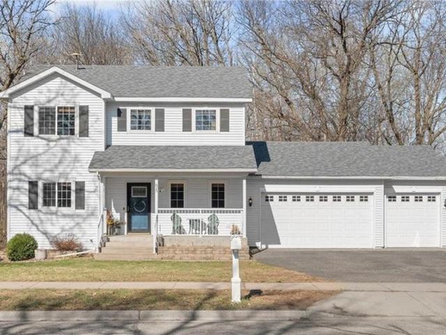 615 Oakwood Dr, Saint Cloud, MN 56304