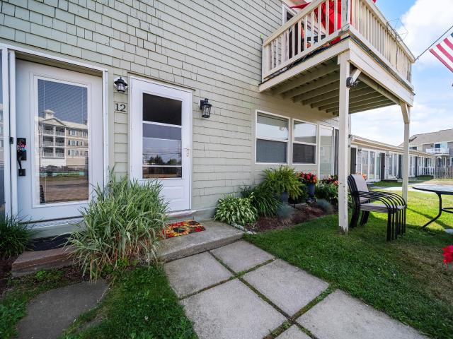 615 Ocean Boulevard