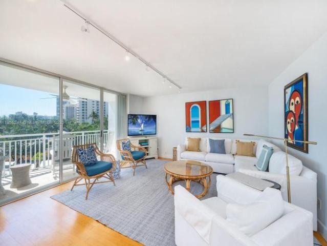 615 Ocean Dr #5B, Key Biscayne, FL 33149