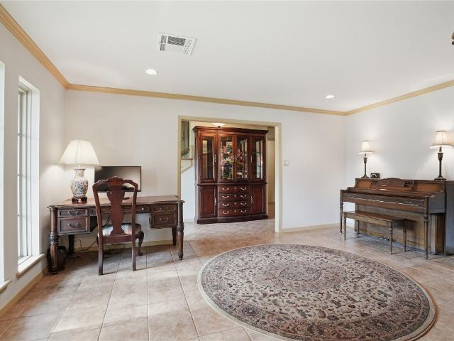 615 Lornmead Drive